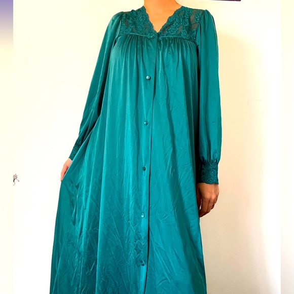 Shadowline | Intimates & Sleepwear | Vintage Shadowline Green Full ...